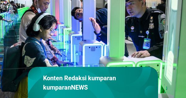 Sistem Imigrasi di Bandara Soetta Down 20 Menit, Sempat Terjadi Antrean | kumparan.com